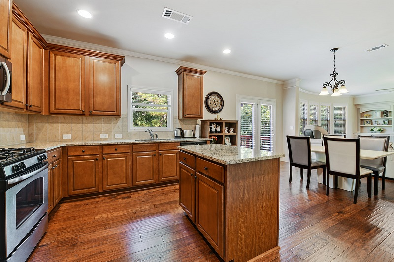 Genesis Bae, Broker, California, Georgia